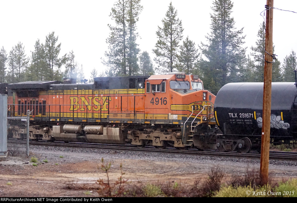 BNSF 4916